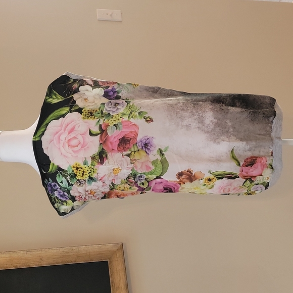 M. Rena | Tops | M Rena Tank | Poshmark